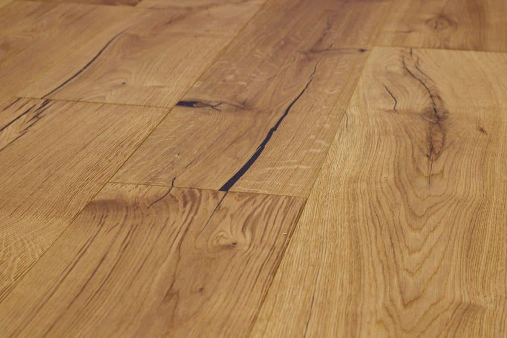 Parquet Rovere Naturale: Artigianale, Rustico con Spaccature