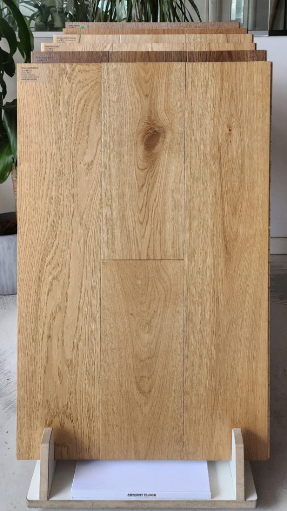 Parquet Rovere: naturale spazzolato prefinito, linea Natura